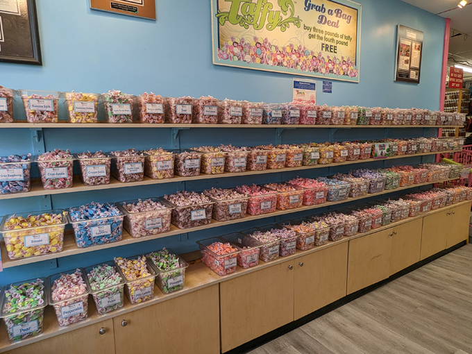 zenos boardwalk sweet shop 3