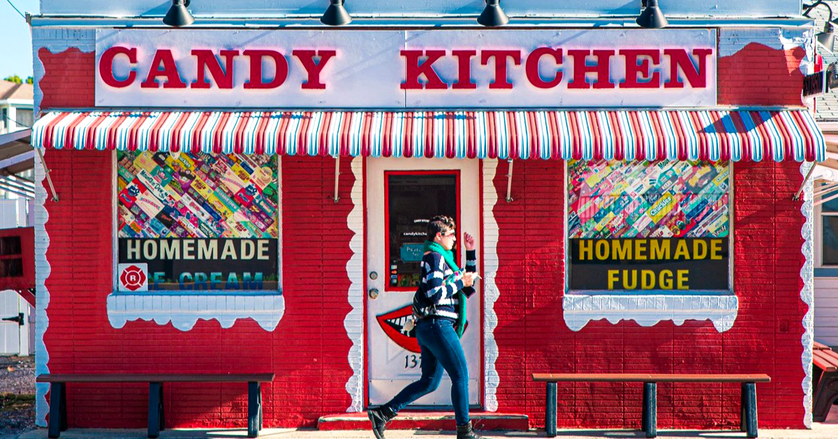 A Trip To The Candy Kitchen In Florida Will Make You Feel Like A Kid Again