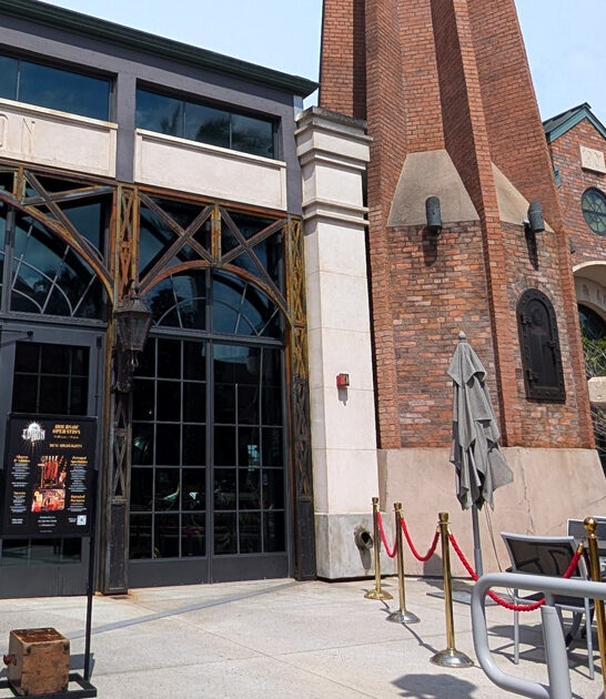 gothic themed restaurant florida ftr