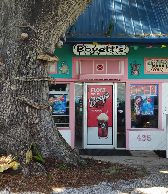 kitschy roadside attraction florida ftr