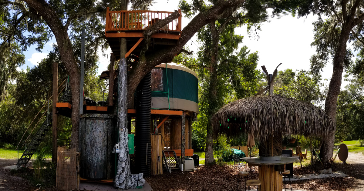 This Magical Treehouse in Florida Is What Dreams Are Made Of—And You ...