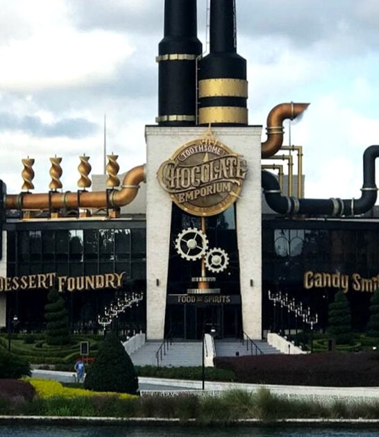 steampunk themed restaurant florida ftr