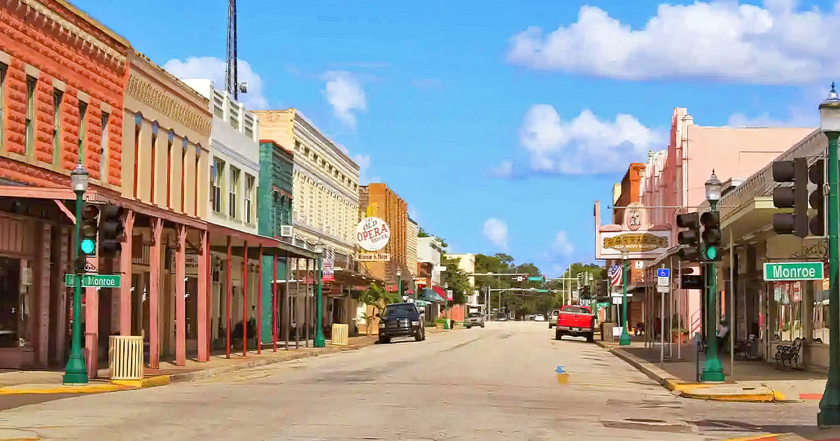 tiny picturesque town florida ftr