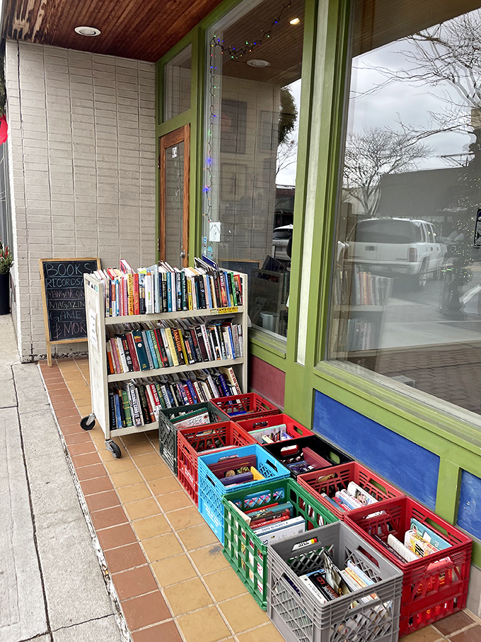 Colorful crates of literary treasures tempt sidewalk strollers, the bookstore equivalent of "try before you buy."