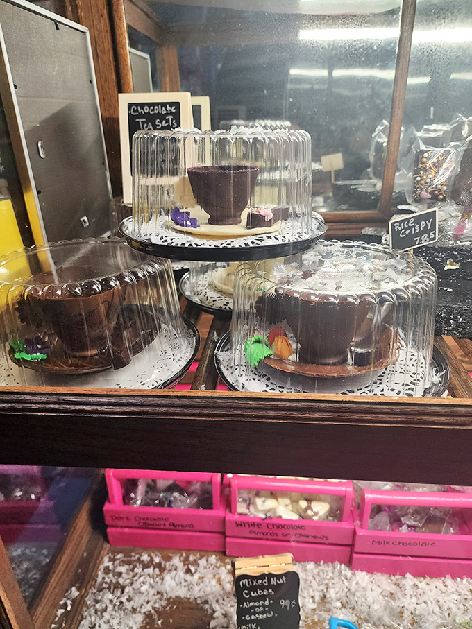 Edible elegance that makes you question everything &ndash; why drink from porcelain when chocolate cups exist?