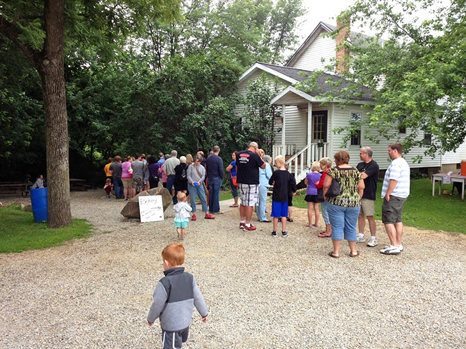 The line outside Pleasant View isn't a deterrent &ndash; it's a testament to food worth waiting for, a rare commodity in our instant-gratification world.