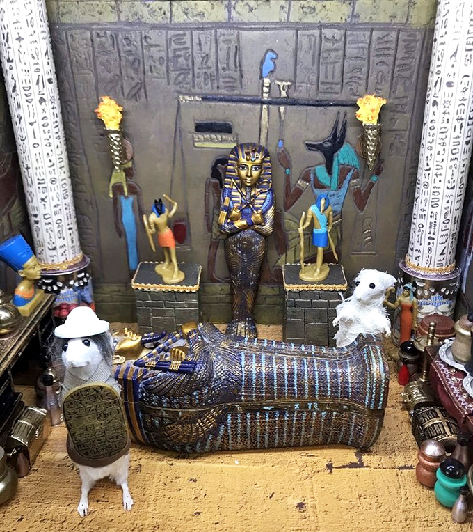 These mouse archaeologists have uncovered the tomb of Tutankhamen, complete with hieroglyphics and tiny golden treasures.