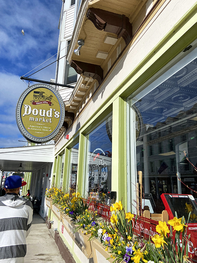 Doud's Market has been serving islanders since the 1800s, and employees report that some very old customers still shop here after closing time.