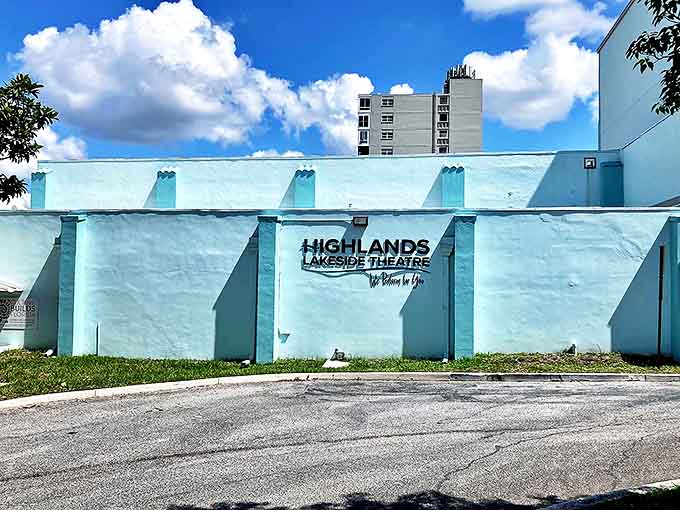 Highlands Lakeside Theatre brings cultural enrichment to Sebring, its unassuming exterior hiding a world of dramatic treasures within.