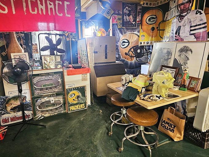 Where Packers fans and fish lovers unite &ndash; every inch of wall space tells a story in this temple of Upper Midwest culture.