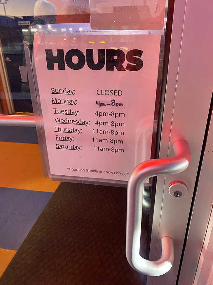 Evening hours mean you can satisfy those taco cravings long after the workday ends &ndash; convenience meets deliciousness.