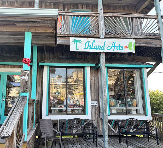 Island Arts captures Cedar Key's creative spirit in weathered wood and bright accents &ndash; where local artists turn Gulf inspiration into treasures.