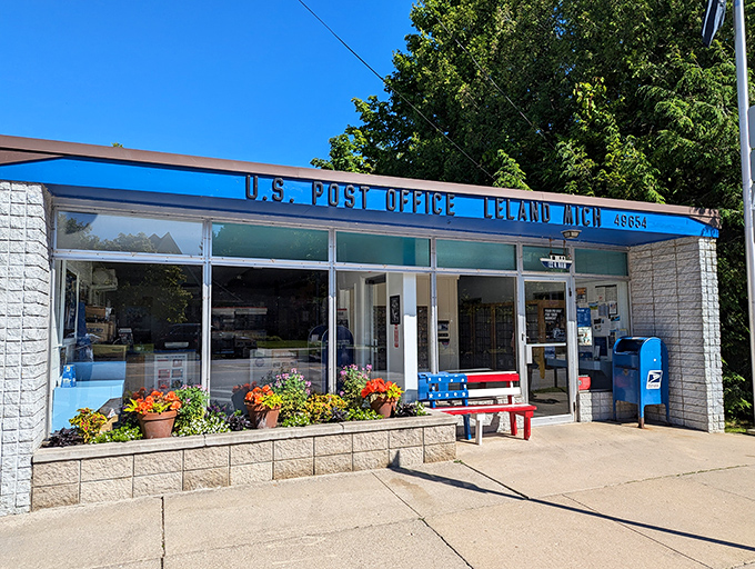 The post office maintains that classic Americana vibe, proving that even mail delivery can be charming when the building has this much character.