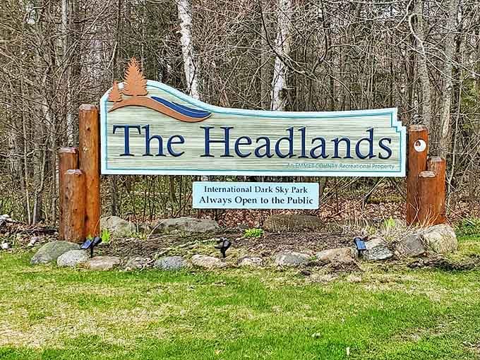 The welcoming sign promises dark skies and bright stars &ndash; a combination increasingly rare in our illuminated world.