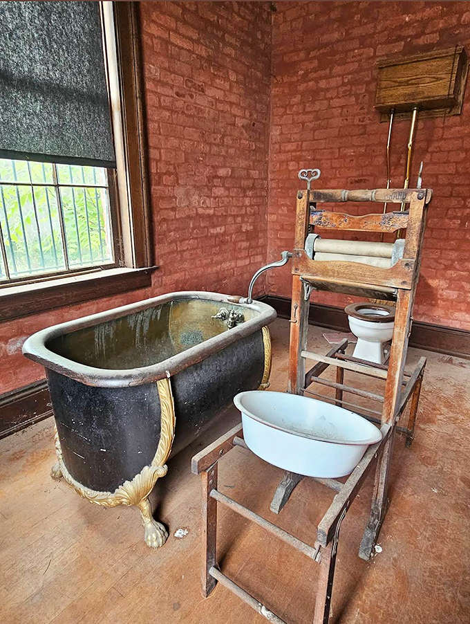 This vintage bathroom setup makes you incredibly grateful for modern plumbing, showing that some historical experiences are better appreciated than recreated in daily life.