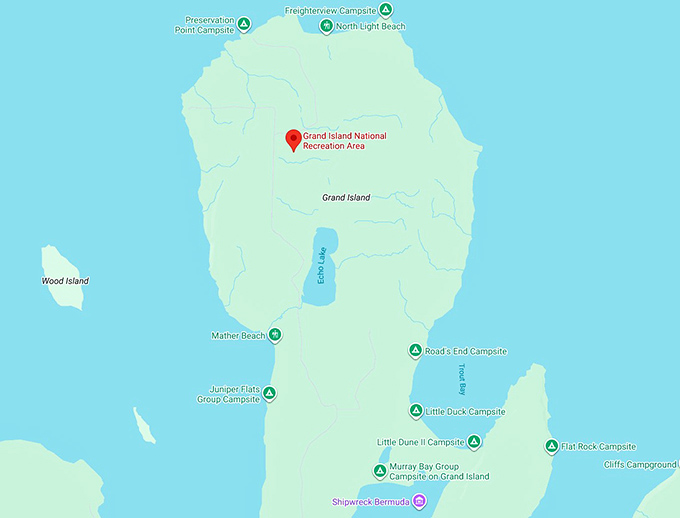 16. grand island (munising) map