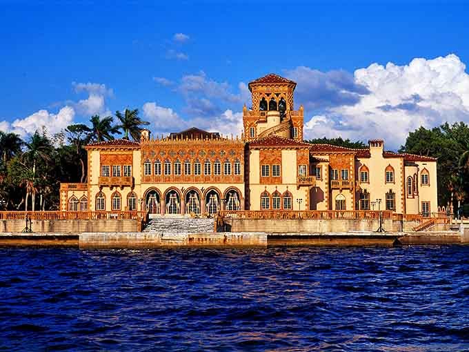 That's not a mansion, that's a 36,000-square-foot love letter to Italian architecture written in terracotta tiles and circus money.