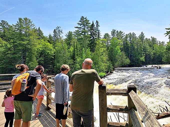 Families gather at nature's theater, watching the aquatic performance that's been running continuously since the Ice Age &ndash; no tickets required!