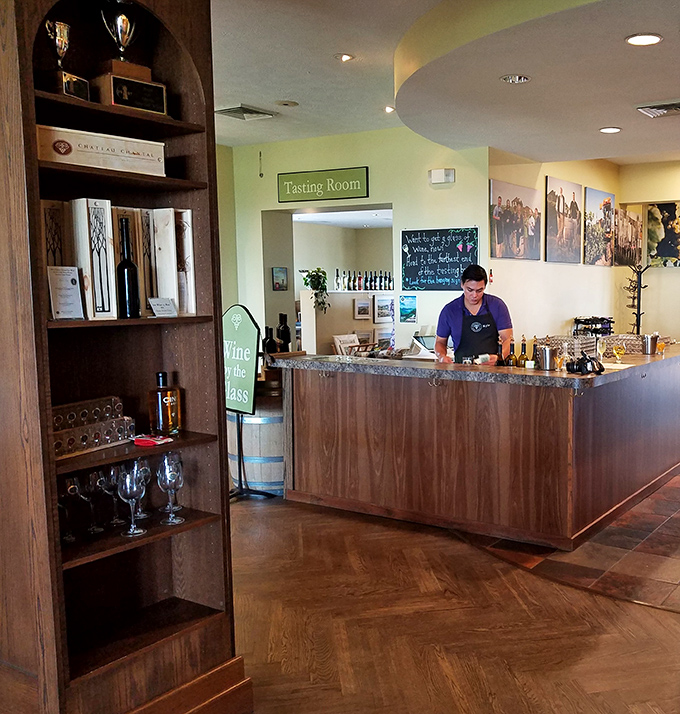 The welcoming tasting room blends rustic charm with elegant touches &ndash; a place where wine novices and connoisseurs alike feel instantly at home.