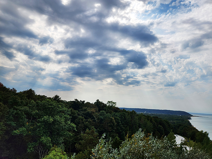 At Arcadia Overlook, the world opens up beneath you &ndash; 450 feet of "wow" that makes you forget about breathing for a moment.