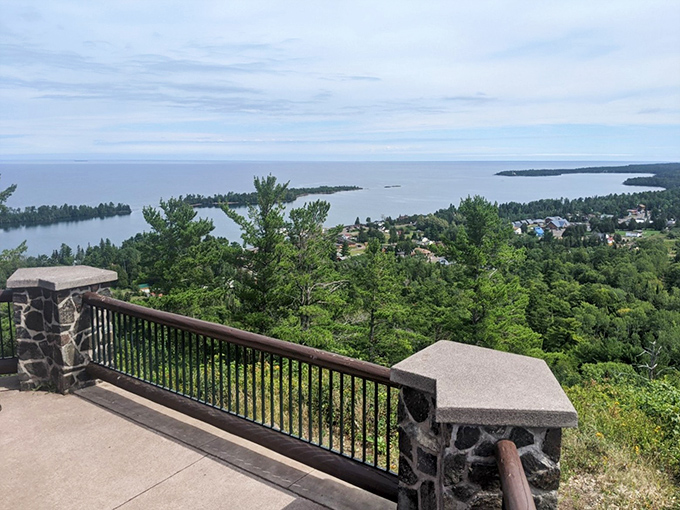 This stone overlook isn't just a viewpoint&mdash;it's nature's balcony, offering front-row seats to Lake Superior's endless blue performance.