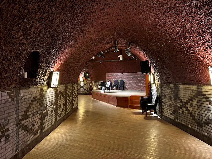 This entertainment stage has hosted everything from jazz bands to modern events, proving good acoustics never go out of style.