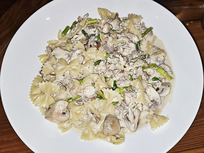 Jerk Chicken Pasta – where Italy meets Jamaica in a creamy, spicy love affair that will have you scraping the plate clean.