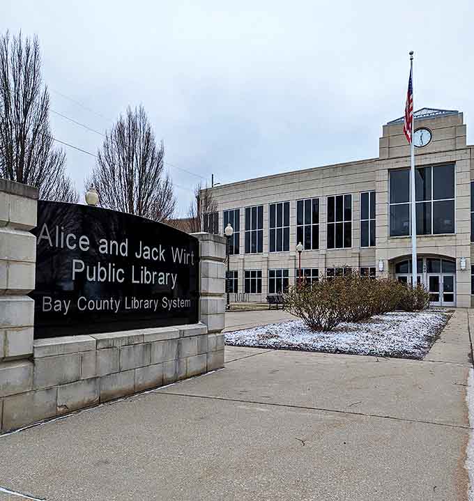Alice and Jack Wirt Public Library combines modern architecture with community spirit &ndash; where books and river views create the perfect afternoon escape.