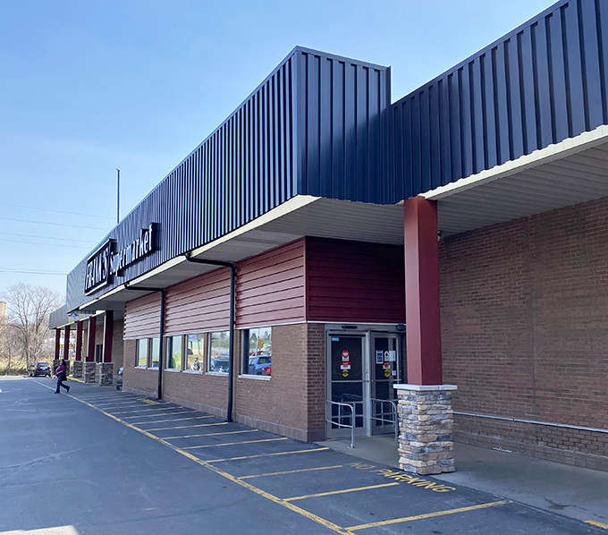 Frank's Supermarket serves the community with that neighborhood grocery store vibe that big chains just can't replicate, no matter how hard they try.