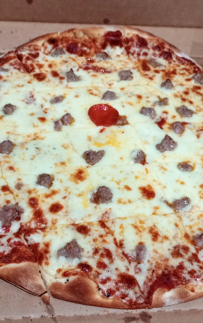 The sausage and pepperoni pizza demonstrates why sometimes the classics remain undefeated &ndash; Jake's executes them flawlessly.