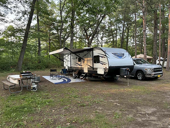 Home sweet temporary home! This perfectly positioned campsite combines creature comforts with wilderness immersion – the best of both worlds.