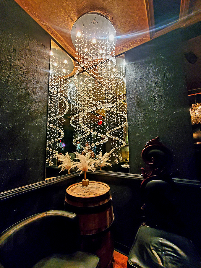 Look up and be dazzled by cascading crystals that throw light across the room like scattered diamonds, creating pockets of intimacy throughout the space.