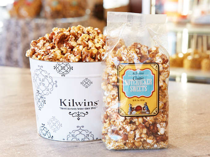 Nutcracker Sweets popcorn: where caramel, nuts and popcorn have a party so good you'll want an invitation every day.