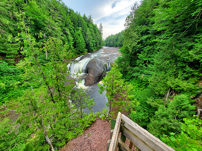 Nature's observation deck &ndash; thoughtfully constructed viewing platforms offer spectacular vantage points without disturbing the natural environment.