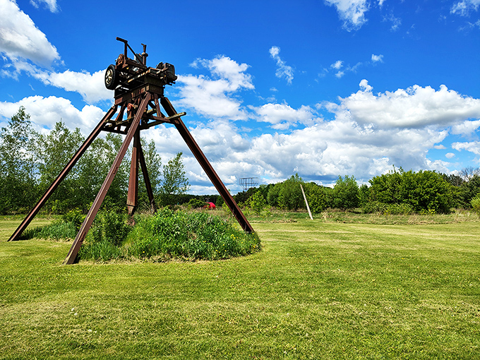 Industrial meets artistic in this metal structure that transforms functional machinery into something that feeds the soul instead.