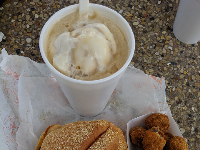 Ardy & Ed's Drive-In 8