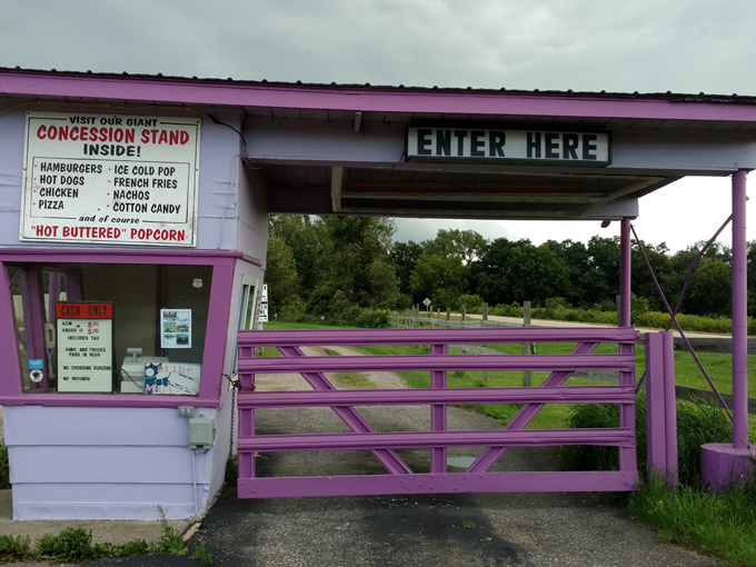 Big Sky Twin Drive-In Theater 2