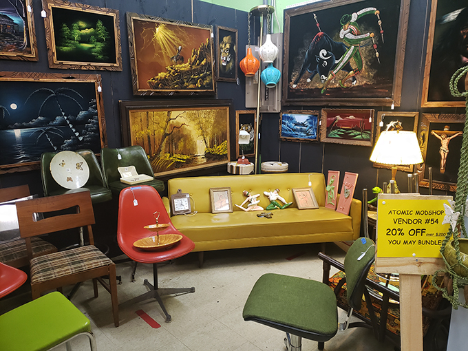 Crazy Franks Flea Market 8