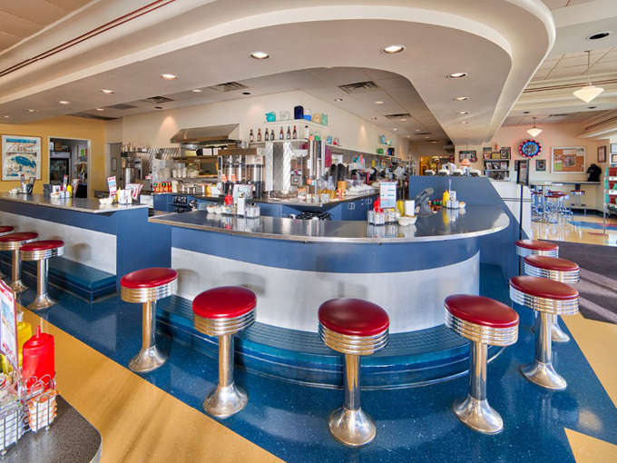 Hubbard Avenue Diner 7