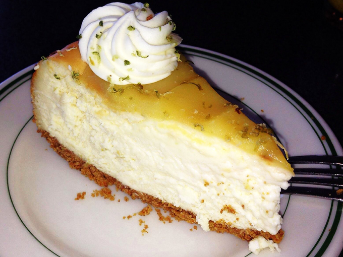 Hubbard Avenue Diner 8