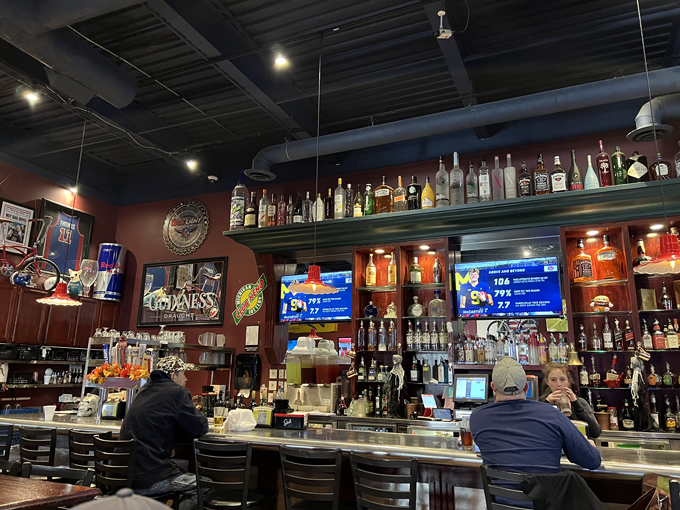 Mallie's Sports Grill & Bar 3