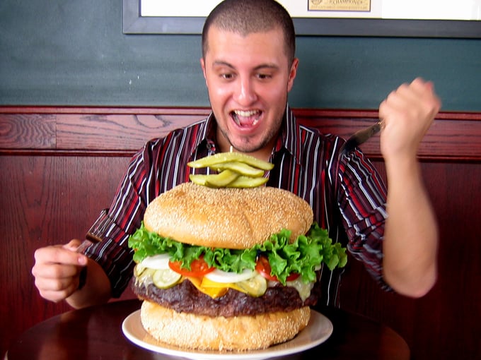 Mallie's Sports Grill & Bar 5