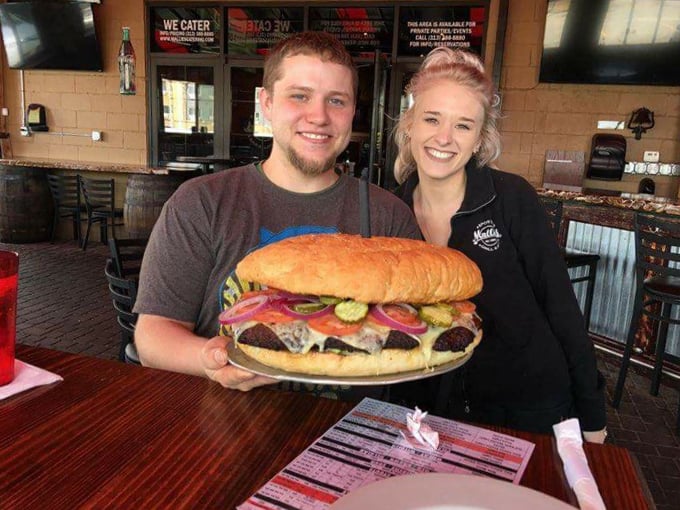 Mallie's Sports Grill & Bar 9