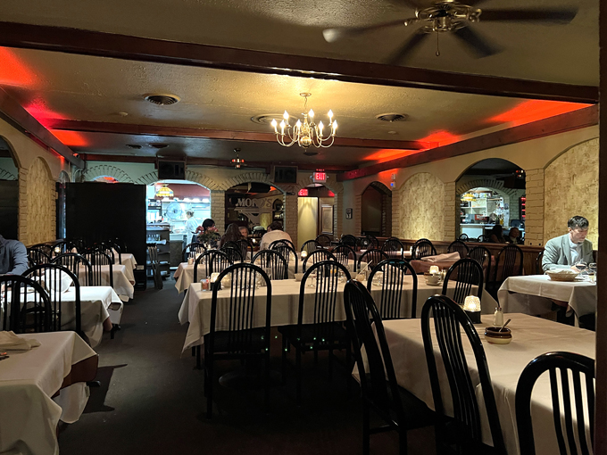 Moro's Dining 2