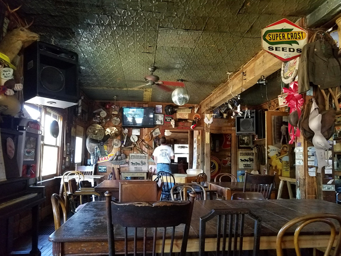 New Diggings General Store-Inn 2