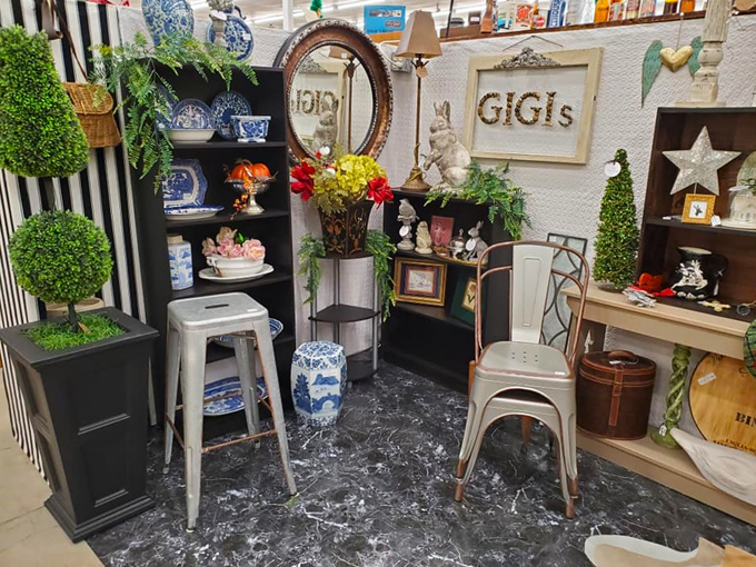 Originals Mall of Antiques 10