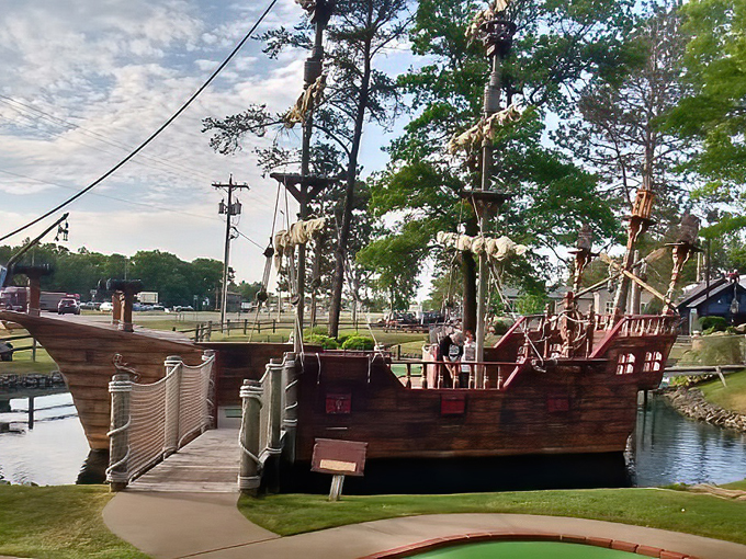This Pirate-Themed Mini Golf Course In Minnesota Is An Insanely Fun ...