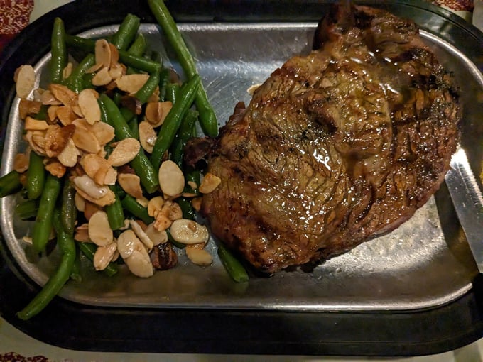 Roepke's Village Inn 3