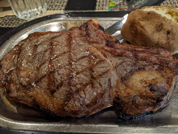 Roepke's Village Inn 4