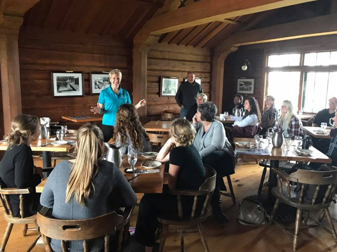 Stout's Island Lodge 9